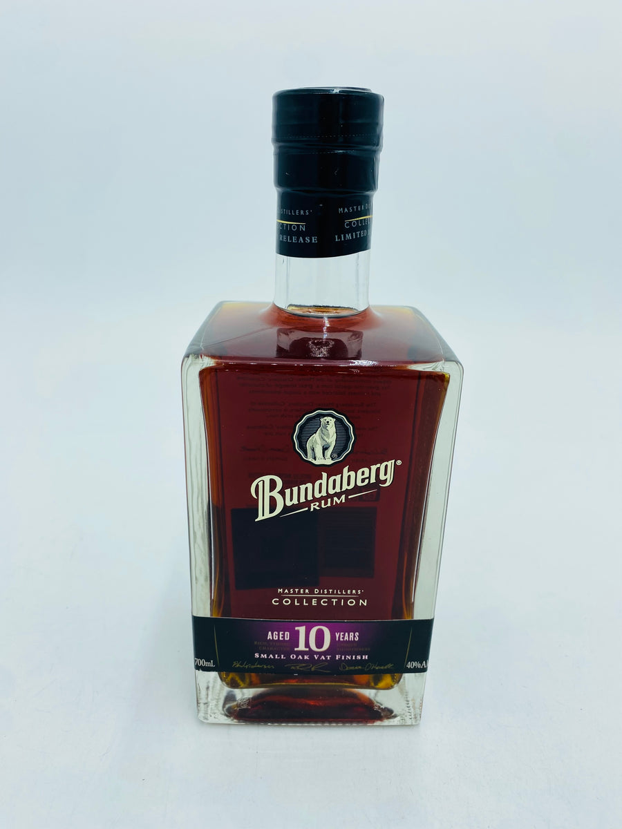Bundaberg Rum Master Distillers' Small Oak Vat Finish 10YO - Hand Sign ...