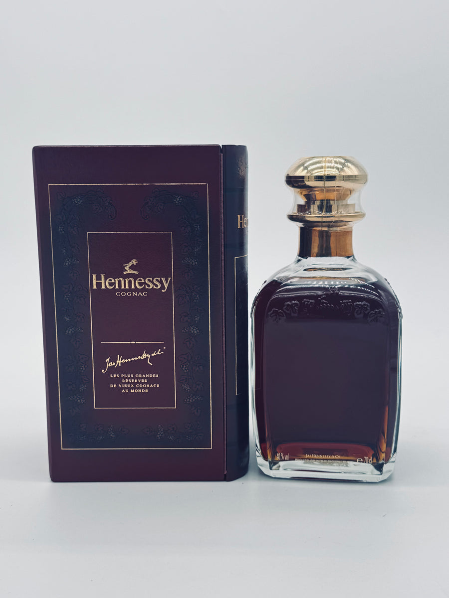 Hennessy Cognac Library Tome Red Book (700ml) – Whisky Trade