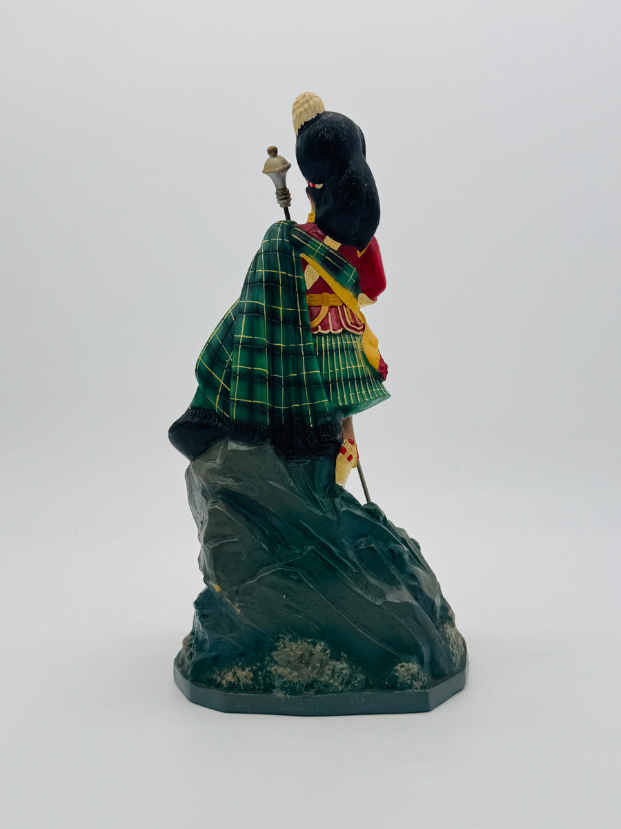 Dewar's White Label Figure It Never Varies – Whisky Trade